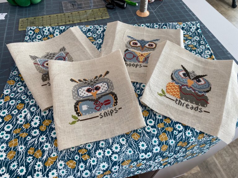 The Stitching Parliament Picture Walk Stand-up Tutorial - Hands On Design